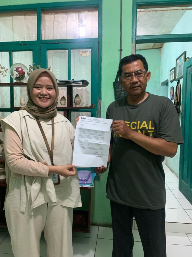 Petugas Sosialisasi - GIMB Foundation